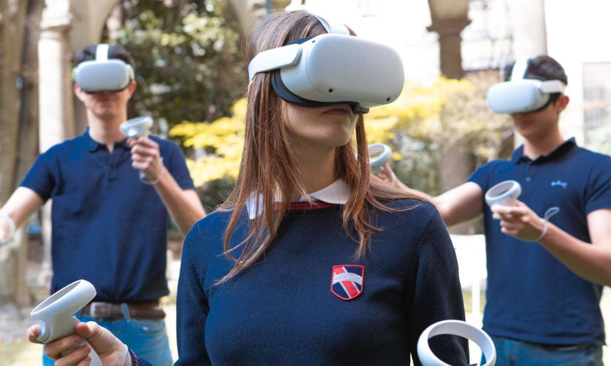 Virtual Reality in Education: Benefits and Applications