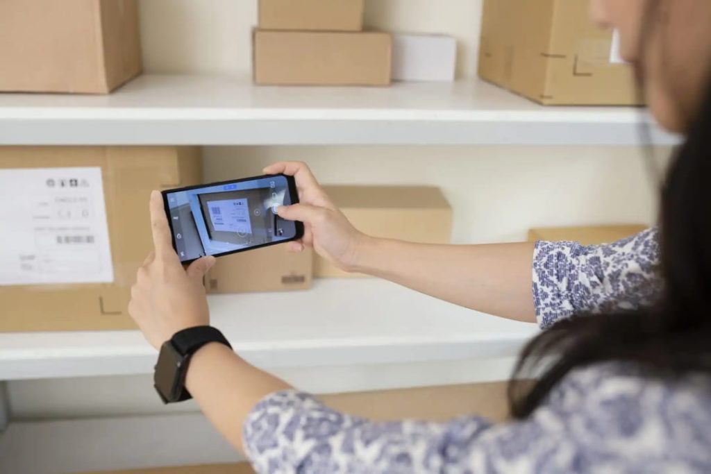Augmented Reality Labels and Packaging: Use Cases and Examples Augmented Reality Labels and Packaging: Use Cases and Examples